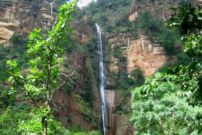 Raneh Waterfalls and Tantalizing Khajuraho Temples Tour - The Experience: What You Can Expect