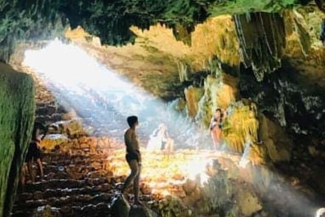 Rangko Cave And Sand Island Labuan Bajo - Introduction