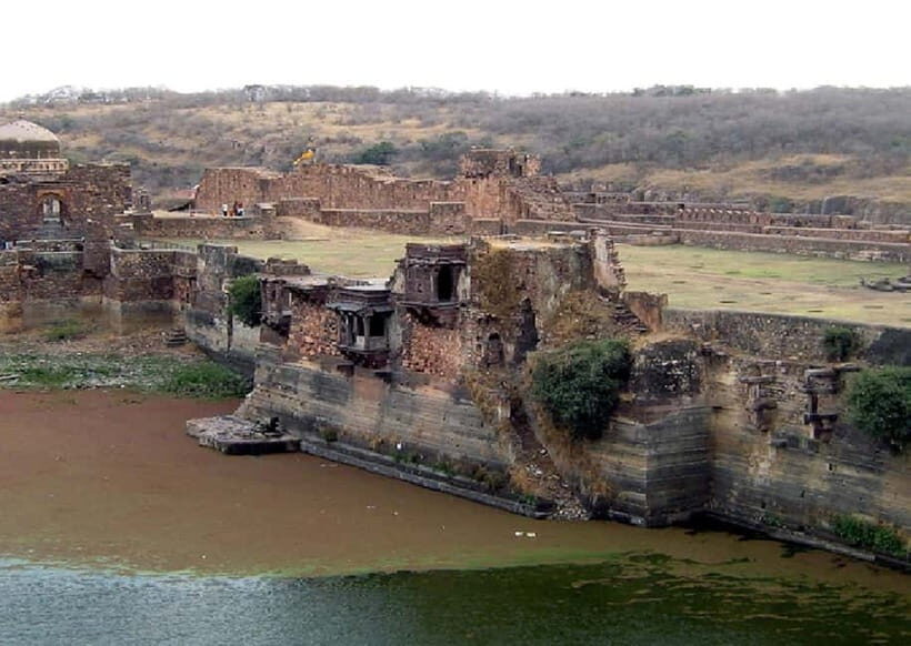 Ranthambore: Fort , Ganesh Temple, Padam Lake Tour - An In-Depth Look at the Ranthambore Tour