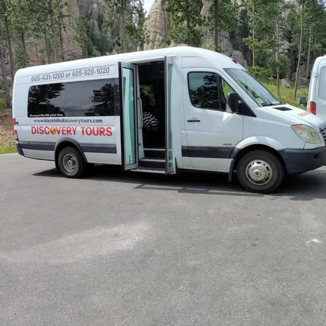 Rapid City: Black Hills Tour with Monument Tour - Key Points