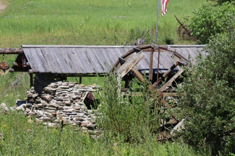 Rapid City: Devils Tower & Spearfish Canyon Private Tour - Key Points