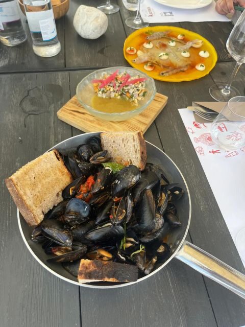 RAVENNA & LUNCH ON THE BEACH - Private Day Tour from Bologna - The Sum Up