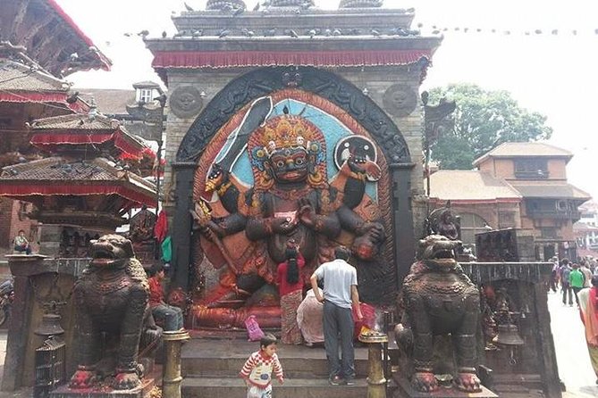 Real Nepal Tour - Travel to Pokhara: Gateway to Mountain Serenity