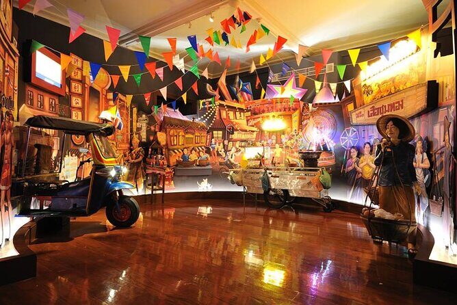 Reclining Buddha Wat Pho and Museum of Siam Tour from Bangkok - The Museum of Siam: An Interactive Journey into Thai Identity