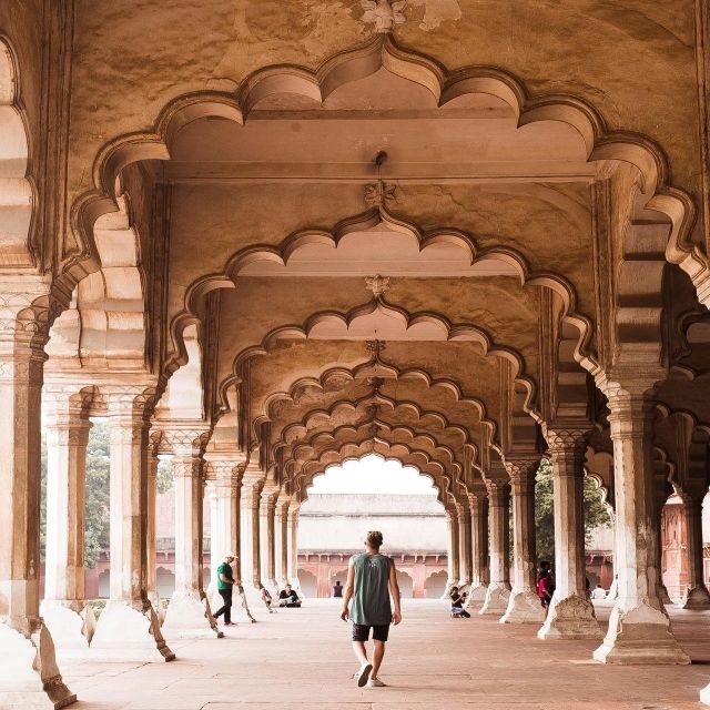 Red Fort Private Tour by car - The Sum Up