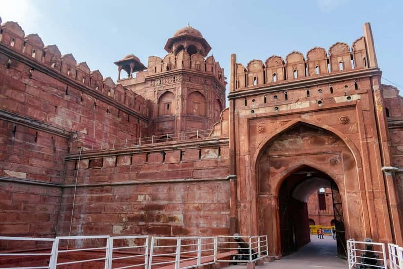 Red Fort Sound and light show with Old Delhi Walking tour - FAQ
