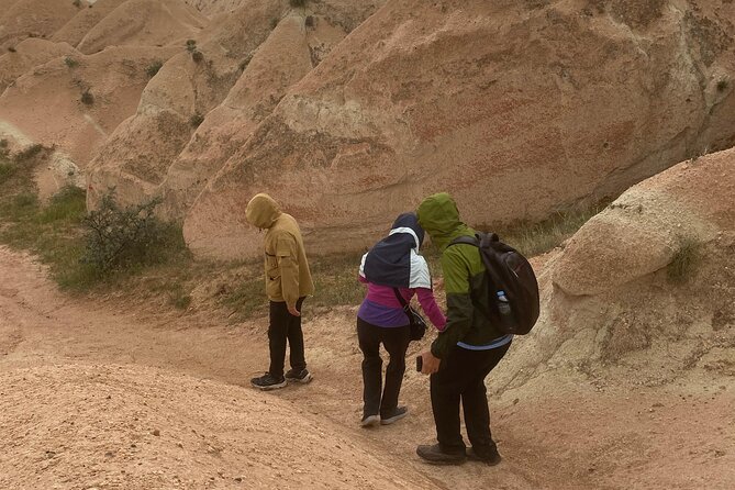 Red & Rose Valley Sunset Hiking Tour - Booking and Cancellation Policy