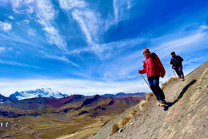 Red Valley + Rainbow Mountain Tour - Trekking to Rainbow Mountain