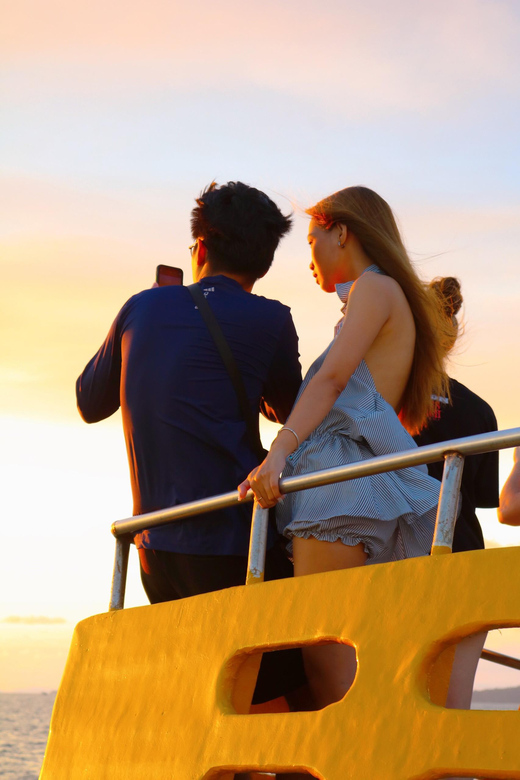 RedRiverTours - Enjoying Sunset & Night Squid Fishing - Why This Tour Offers Great Value