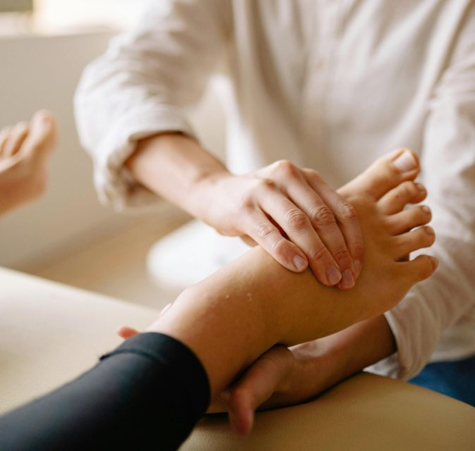 Reflexology Massage For Relaxing Moments At Home - The Experience Provider: Visavis Balinese Massage