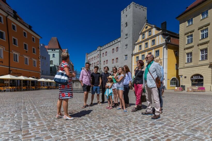 Regensburg: Guided City Walking Tour of the Old Town - Exploring Regensburg: Guided City Walking Tour of the Old Town