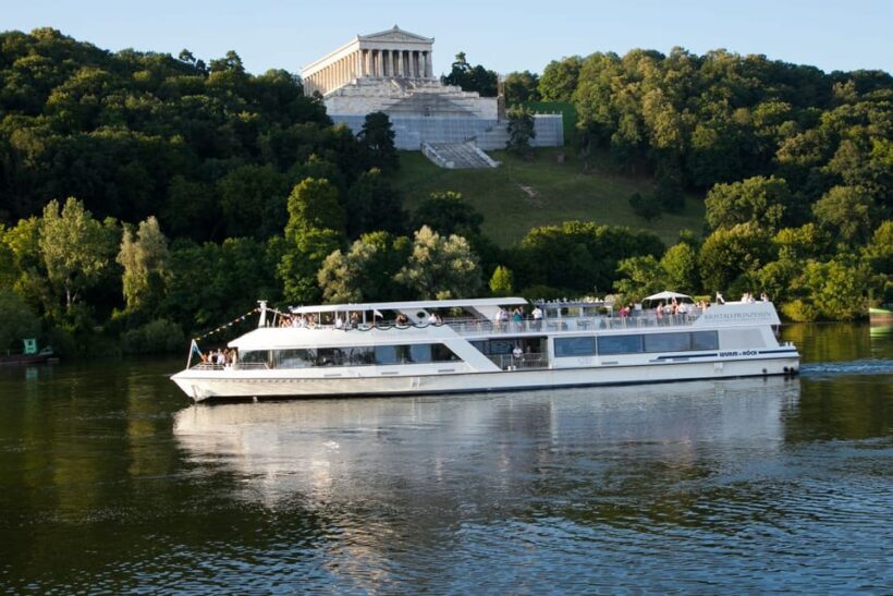 Regensburg: Sightseeing Cruise to Walhalla - Who Should Consider This Tour?