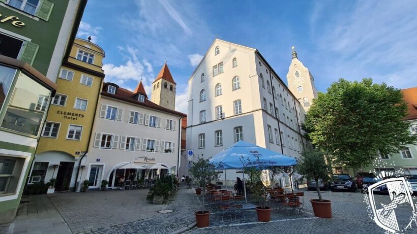 Regensburg: walking tour with italian wines and food tasting - Practical Details: What to Expect
