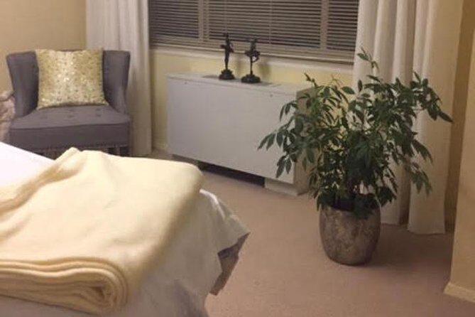 Reiki Energy Healing Session - Combining Reiki with BioMat and Aromatherapy