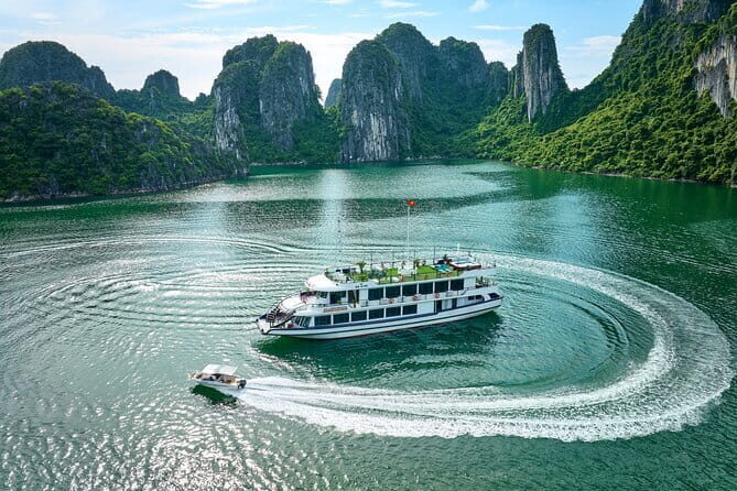 REINA - Ha Long Luxury Day Cruise - Authentic Experiences and Realities
