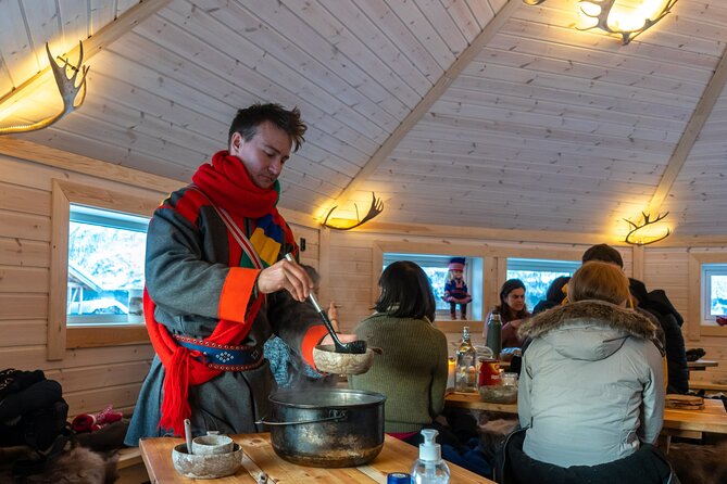 Reindeer Feeding & Saami Culture With Chance for Northern Lights - Exploring Saami Culture and History