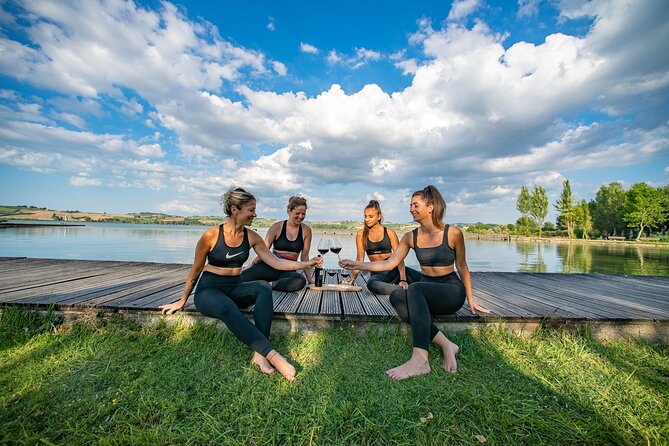 Relax and nature: Yoga lesson on the shore of the lake with picnic - FAQs