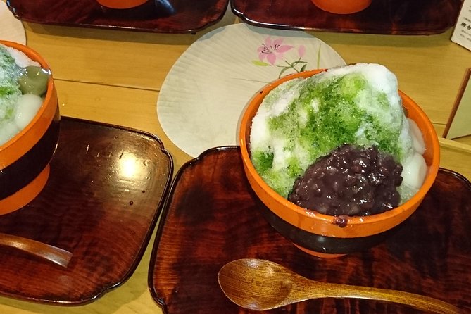 Relax in Nara: Deer Park, Todai-ji Temple and Merchants Town - Savoring Local Delicacies