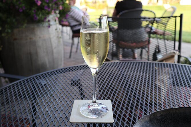 Relaxing Afternoon Wine Tour through Niagara's Wine Country - A Closer Look at the Tour Itinerary
