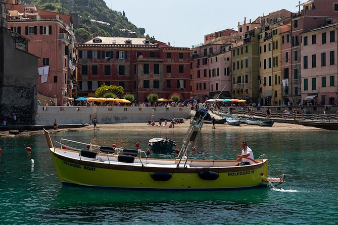 Relaxing Boat Tour With Aperitif in Cinque Terre - Scenic Highlights of Cinque Terre