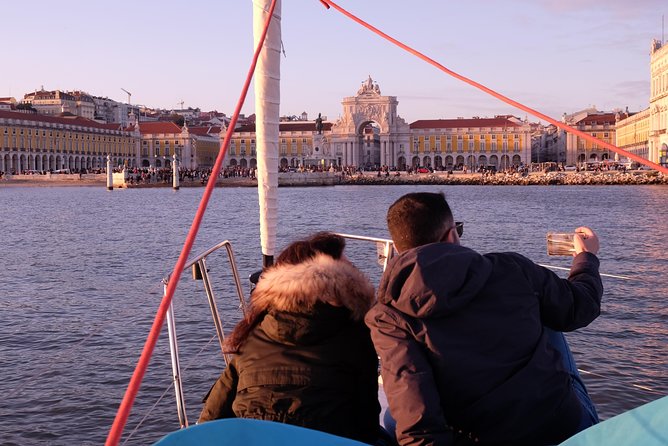 Relaxing Sailboat Cruise Along the Tagus - Traveler Experiences and Reviews