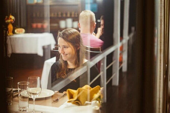 Renea Cruises Boutique Bai Tu Long Bay Cruise from HANOI - An In-Depth Look at Renea Cruises Boutique Bai Tu Long Bay Cruise