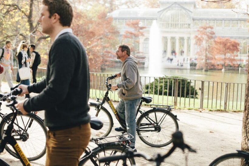 Rent a Bike in Madrid -Free phone holder and selfguided tour - Why Consider a Bike Rental in Madrid?