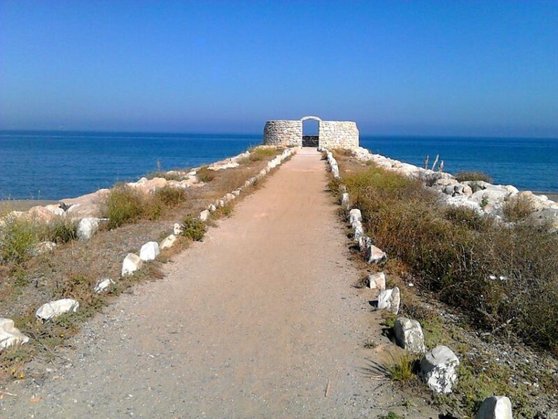 Rent a bike in Malaga - Authentic Experiences and Local Tips