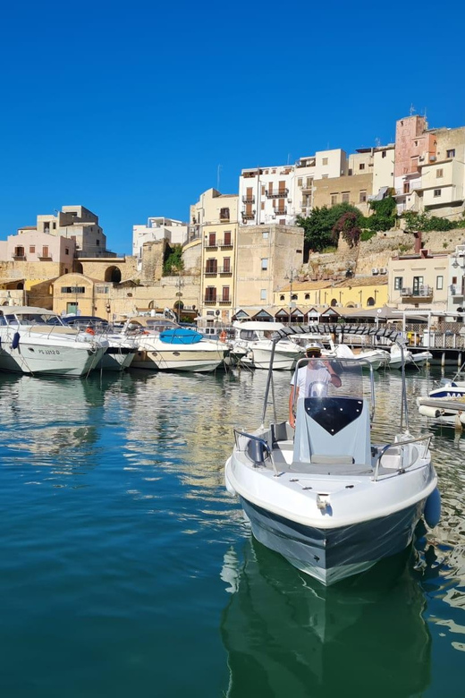 Rent a Boat for Half a Day in September in Castellammare Del Golfo Q19 - Pre-Boarding Briefing and On-Board Resources