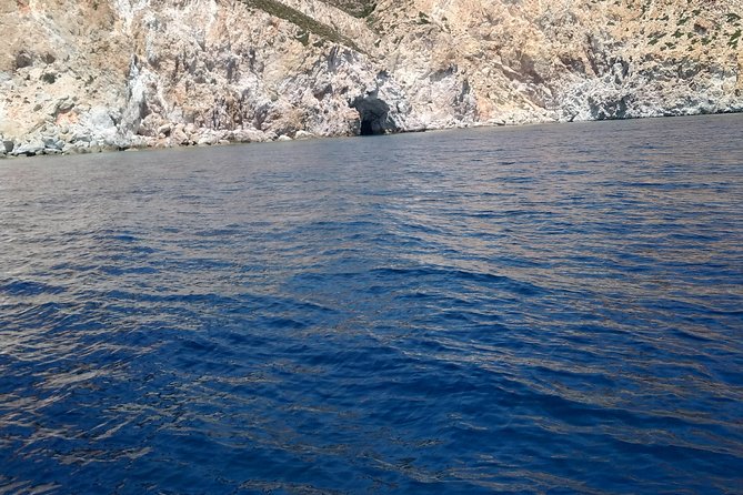 Rent a Boat in Milos - Reviews and Ratings
