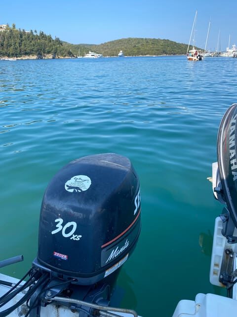 Rent a small boat 30 hp without license! - In-depth review of the experience