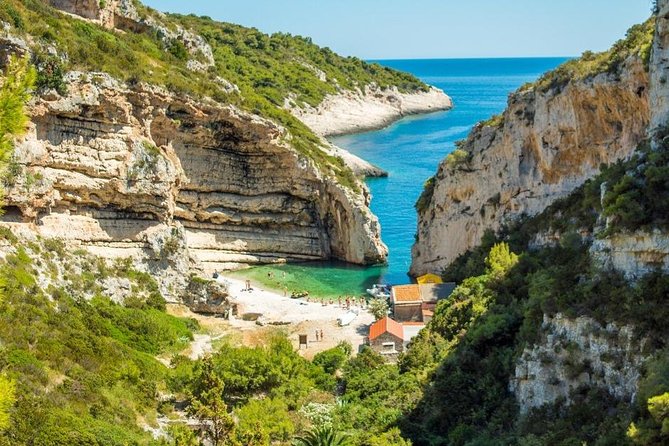 Rent a speed boat from Split or Trogir - FAQ