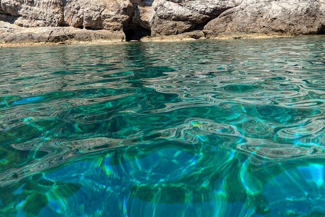 Rent a speedboat without skipper - discover beauties by yourself - Who Should Consider This?