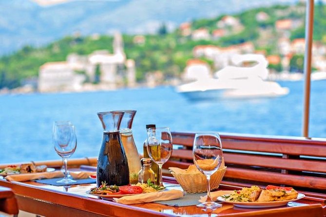 Rent a Traditional Wooden Boat (64 pax) - Pricing and Value