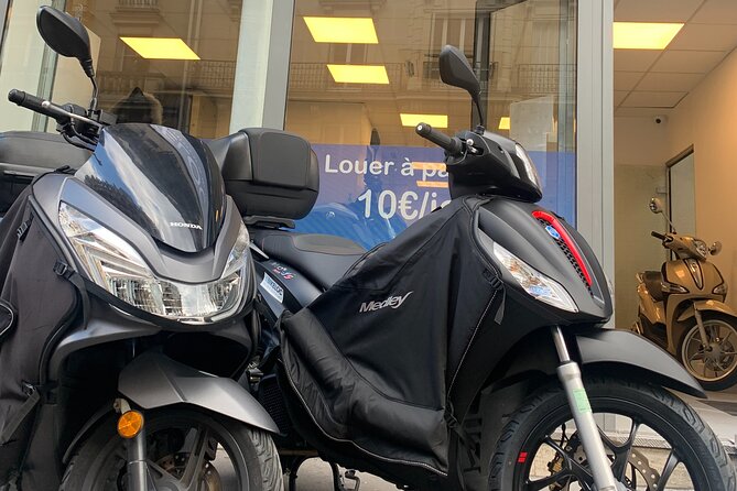 Rental scooter PCX Honda 125cc (B / A1 permit) Paris - The Experience: Riding Through Paris