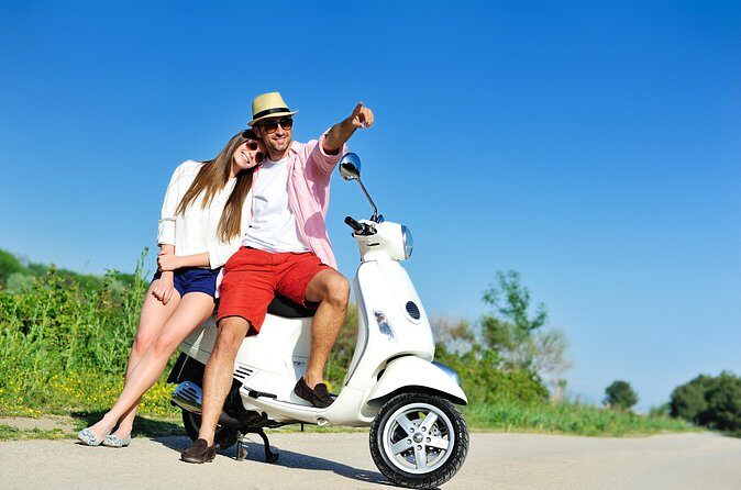 Rentals Scooter 2 Hours +1 HR Free , 2 Passengers, Retro "Lucky" 49cc - FAQs