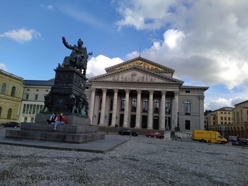Residence of Munich private tour with skip the line ticket - Key Points