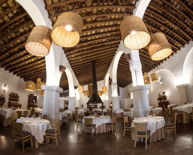 RESTAURANT IN THE CENTER OF JEREZ WITH THE BEST GASTRONOMY AND WINES - FAQ
