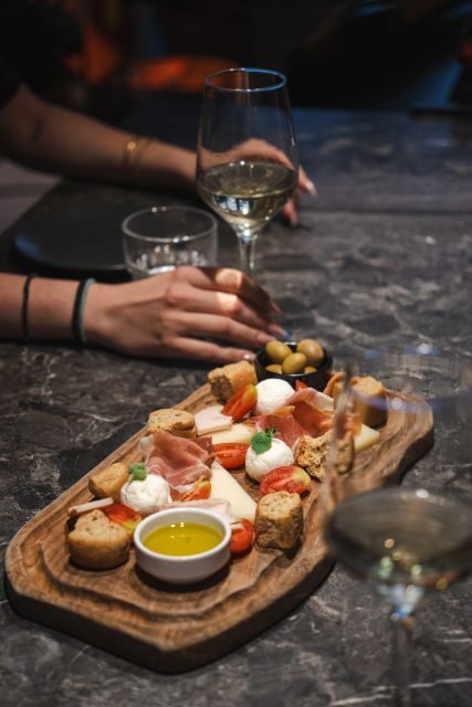 Rethymno: Cretan Wine Tasting Guided Tour with Local Food - Why Travelers Love This Experience