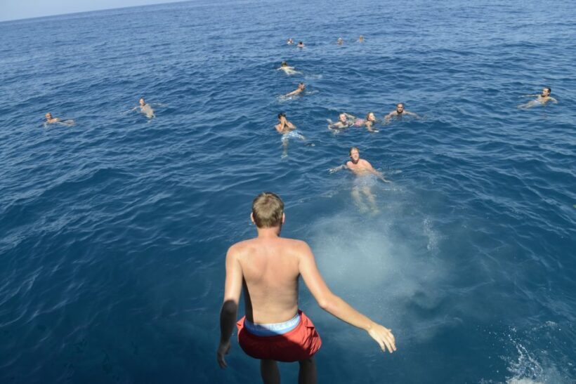 Rethymno: Pirate Boat Cruise with Swimming Stops - Key Points