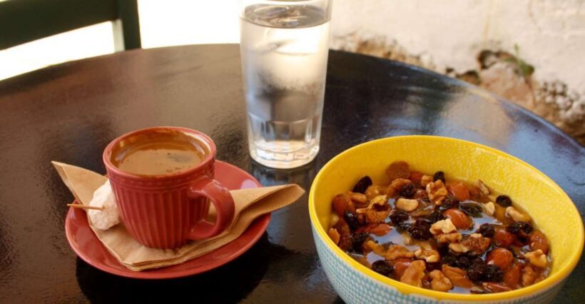 Rethymno: Private Old Town Highlights Tour with Street Food - Authentic and Personal Experience