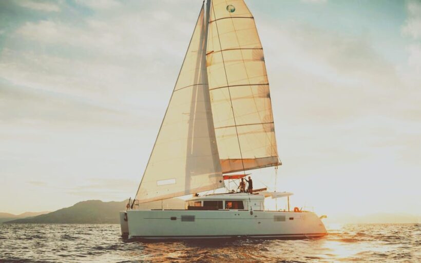 Rethymno: Sunset Catamaran Cruise with Wine and Snacks - The Experience in Detail