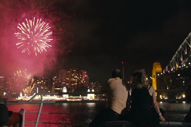 Retro (80s) party cruise on Sydney Harbour - Key Points