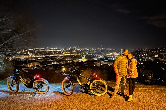Retro Style E-Bike Night Tour in Prague - Live Guided - The Retro Style E-Bikes and Training Session