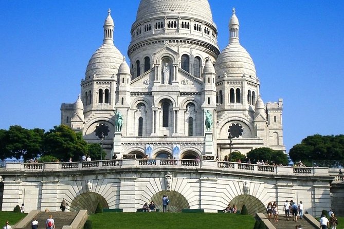 Return transfer from / to Paris Airport - Authentic Perspectives from Reviews