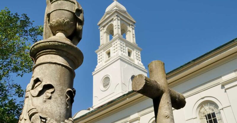 REV Walks - Ghost Tour - Authentic Stories & Guide Expertise