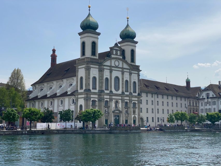 Revealing Lucerne: Self-Guided Reading City Tour - Considering User Feedback and Experiences