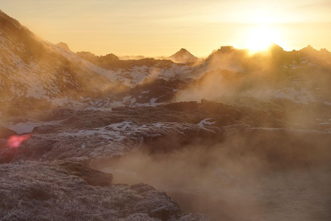 Reykjanes Secret G Spots - Taking in Kleifarvatn Lake