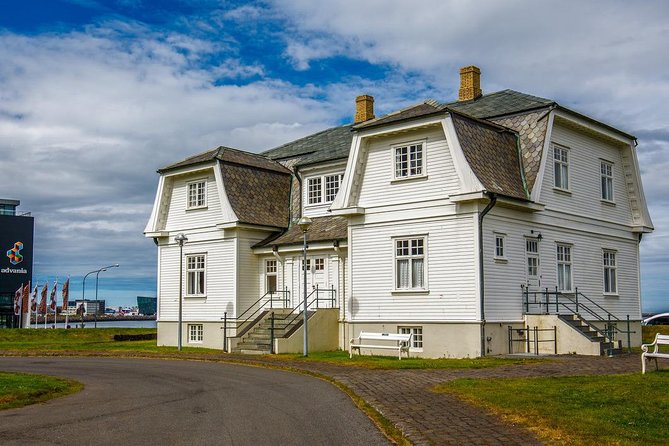 Reykjavik Excursion & Blue Lagoon. Private Day Tour - Authentic Reviews: What Previous Travelers Say