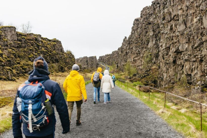 Reykjavik: Golden Circle, Crater & Blue Lagoon Minibus Tour - FAQ